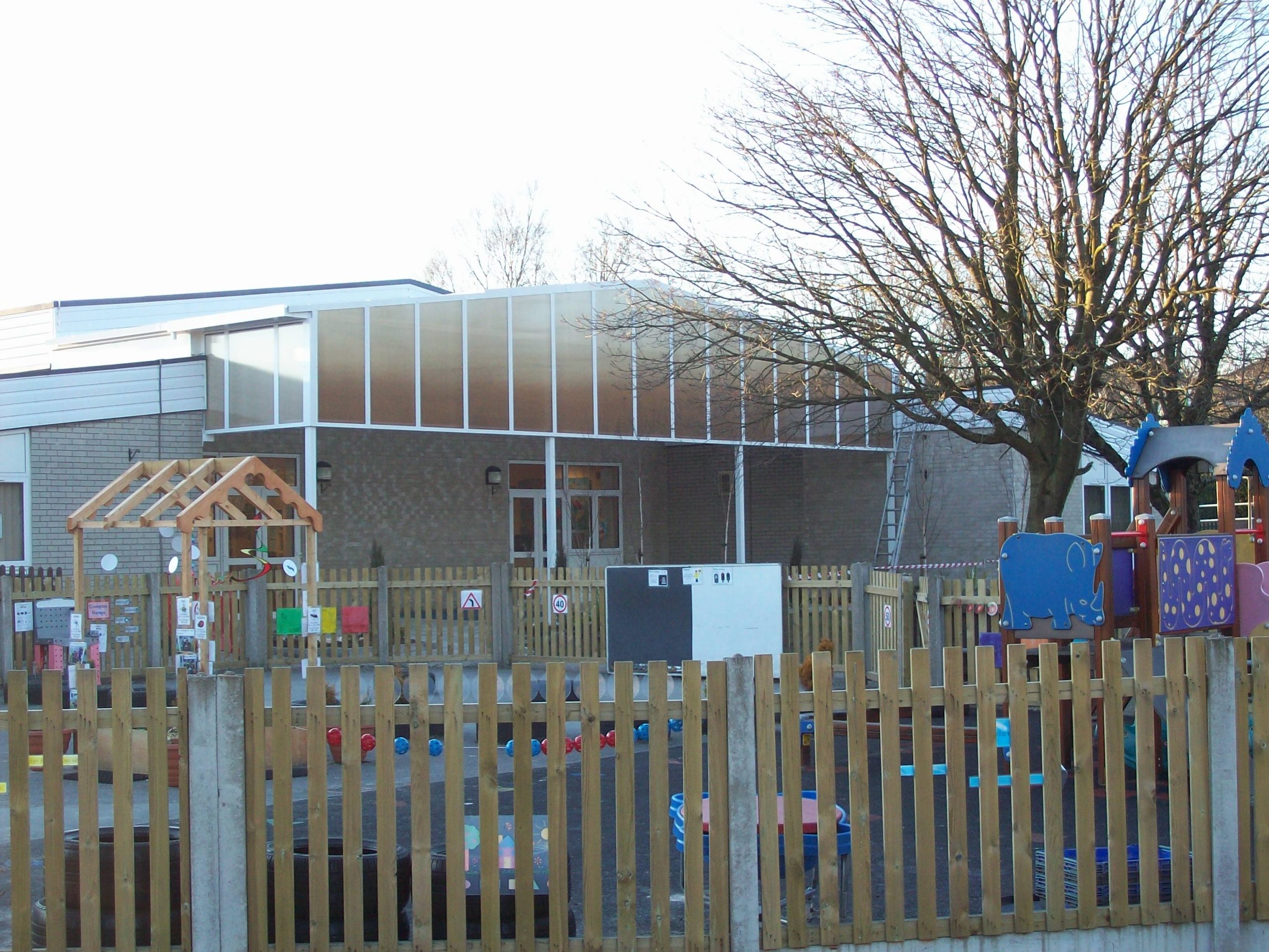 High Crompton Primary School | Naturalight - NLS
